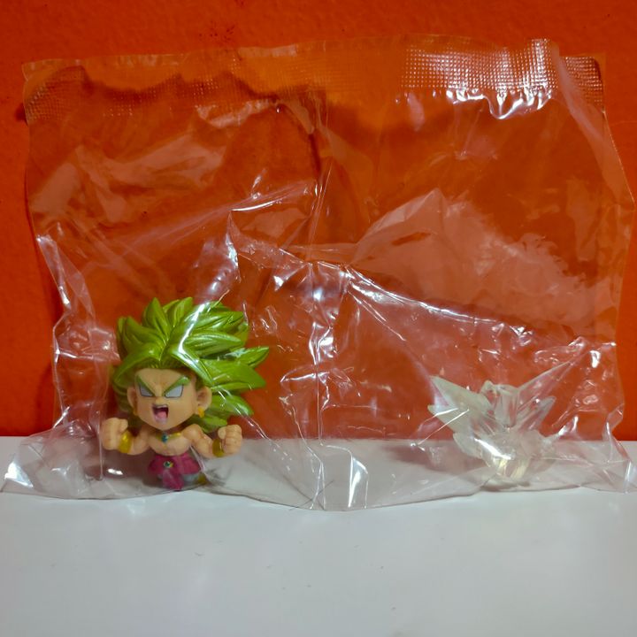 Super Warriors Mini Figure Broly SSJ (5cm) - Dragon Ball Z | Kyou Hobby ...